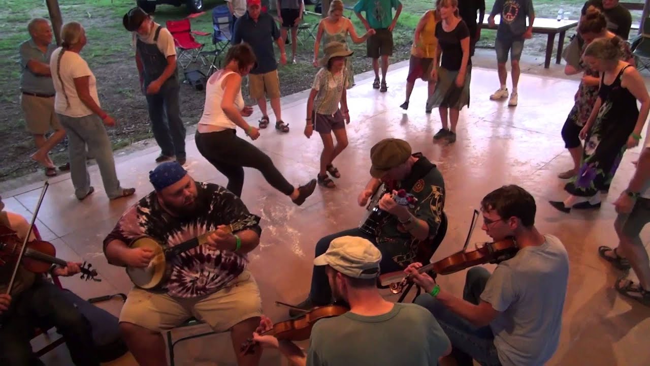 Clifftop 2012 Flatfoot Dancing - YouTube