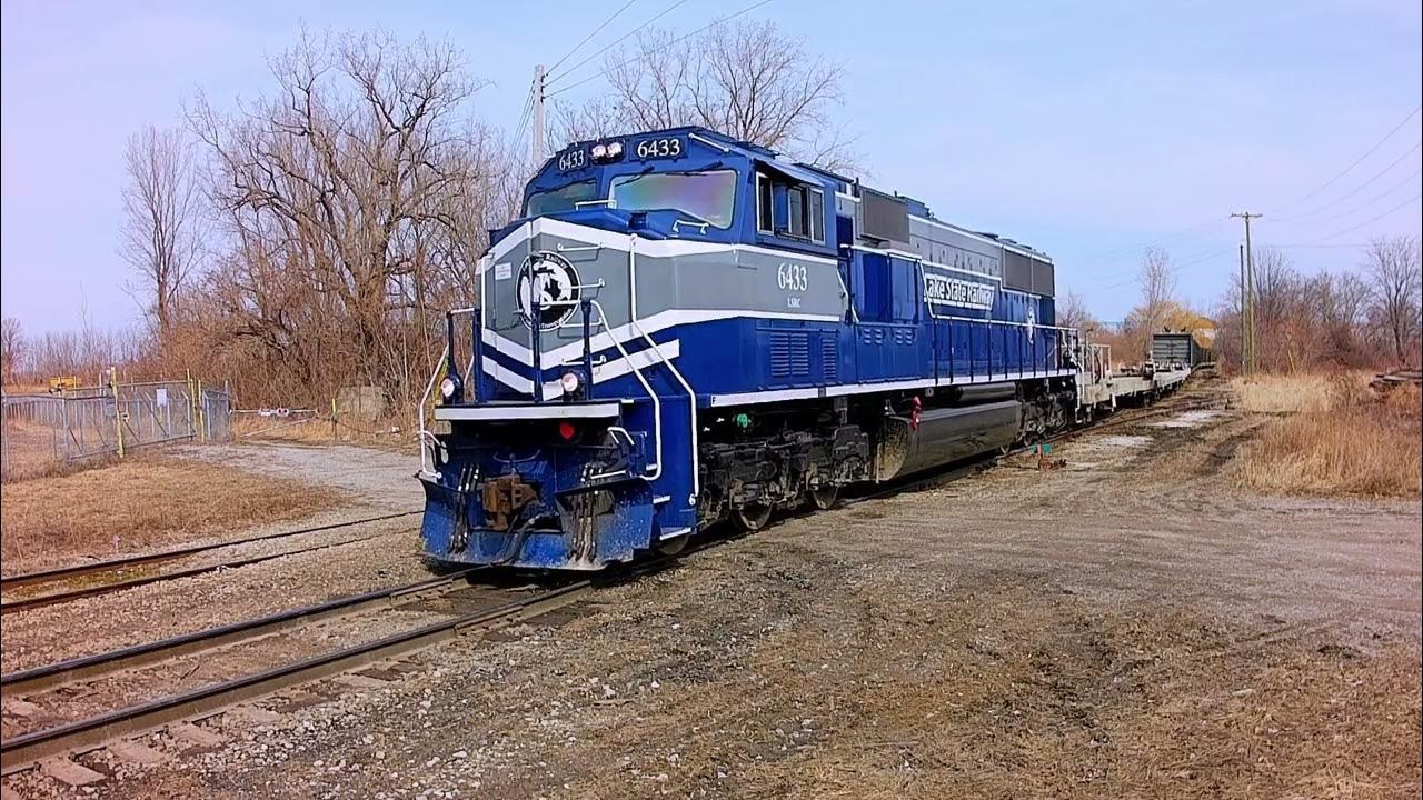 LSRC 6433 Train W127. - YouTube