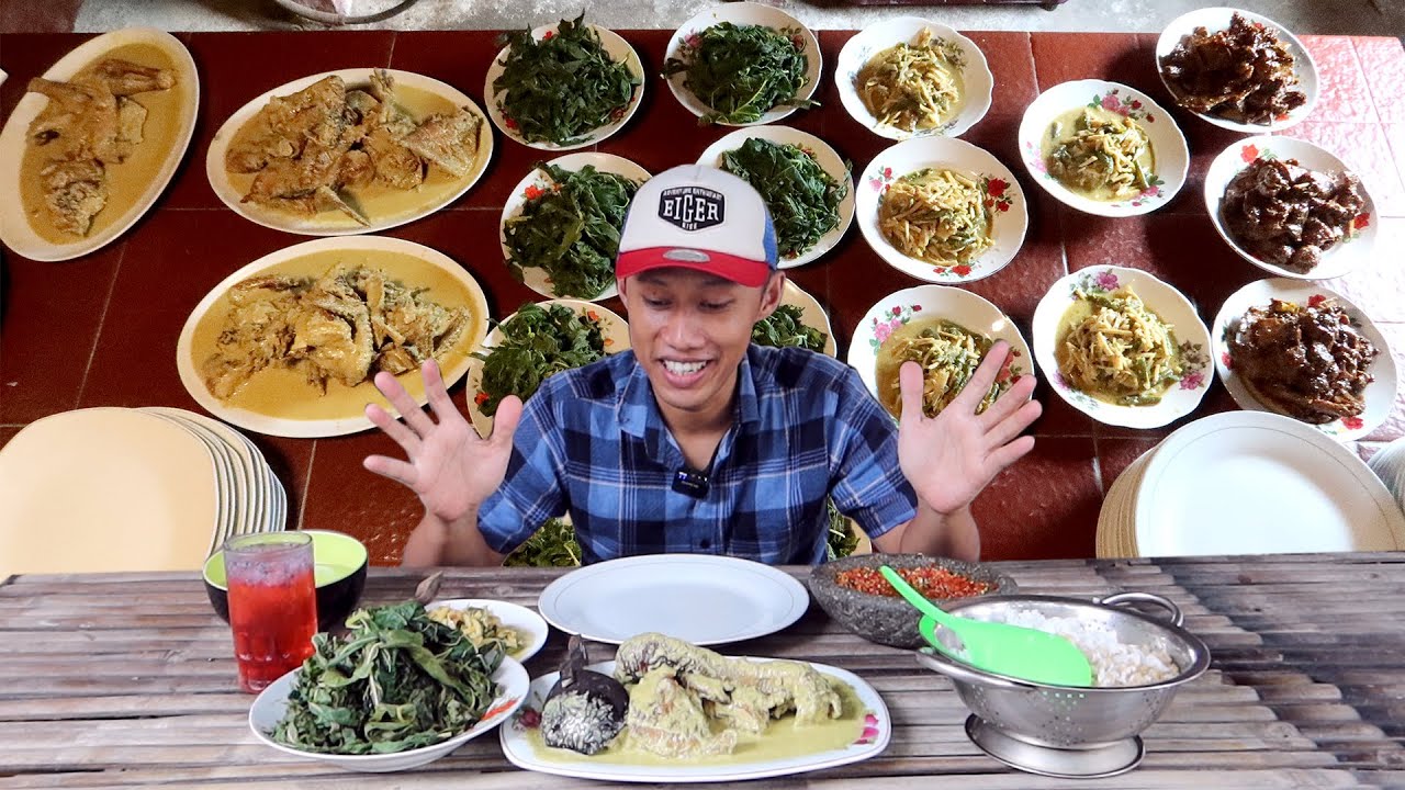 Padepokan Ayam Lodho Sambal Bawang, buka di gang buntu! - YouTube