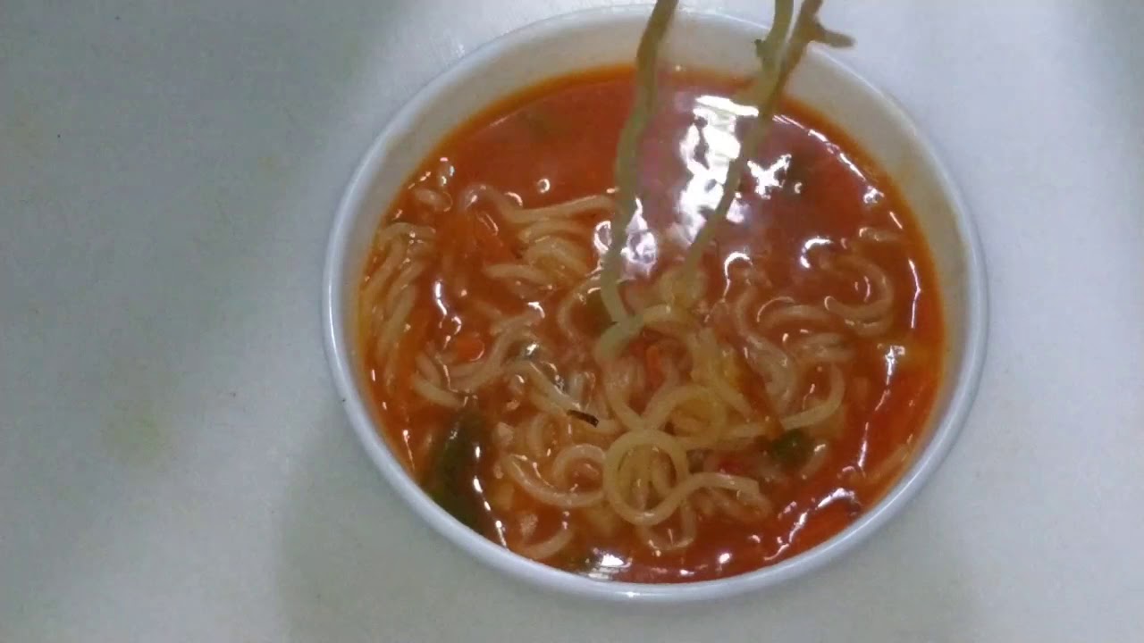 Maggie soup noodles recipe... Maggie veg soup noodles recipe. - YouTube