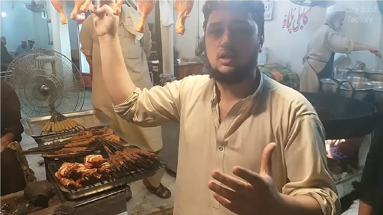 Khorak Mahal Foods Dhaki Nalbandi Qissa Khawani Peshawar - YouTube