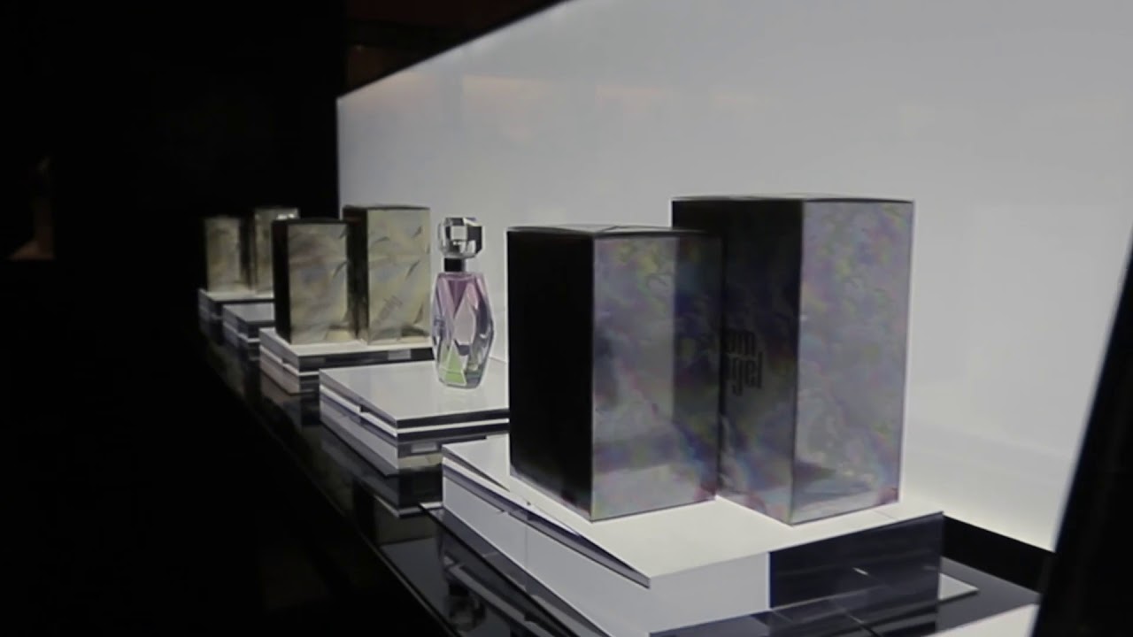 Apertura Victoria’s Secret Plaza Carolina - YouTube