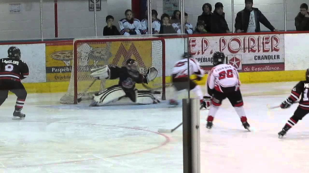 Arrêts de Noah P.Moore (1)sur Mathis Cyr (65)Déf.5-3 vs Gladiateurs ...