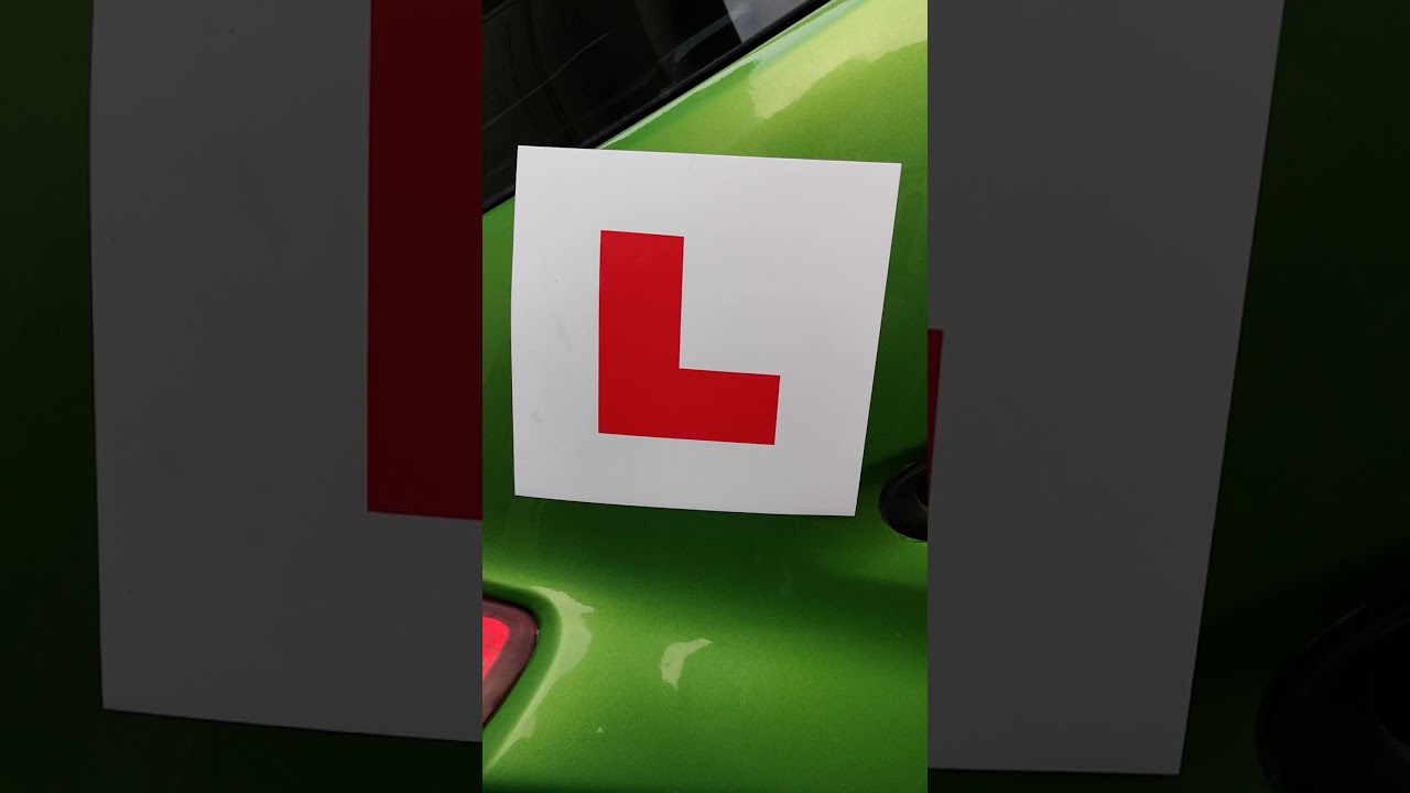 How to stop Learner driver plates flying off hack - YouTube