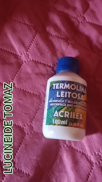 Apresentando o produto Termolina Leitosa...para decoupage no prato ...