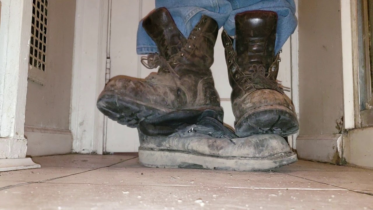 Chippewa Super Logger 25405 and Timberland Pro Pit Boss Stomping - YouTube