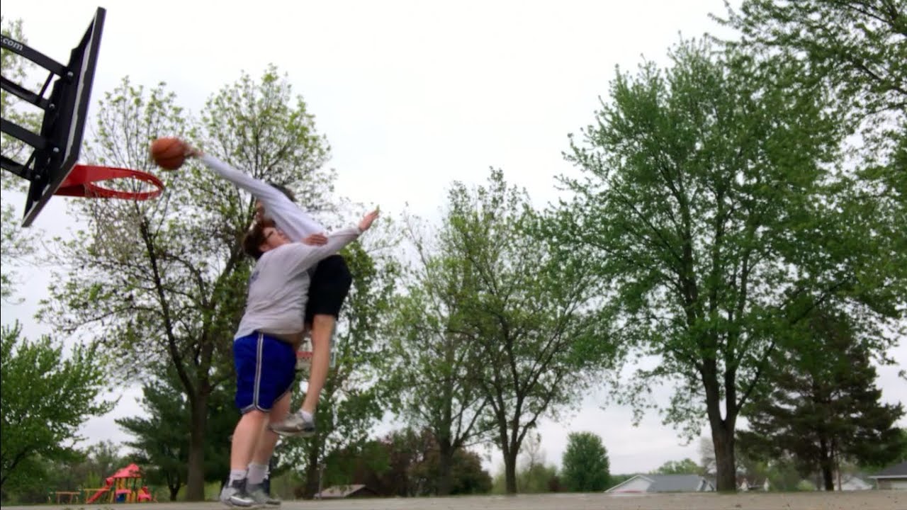 Dunk Ball - Taylor vs. Caelen - YouTube