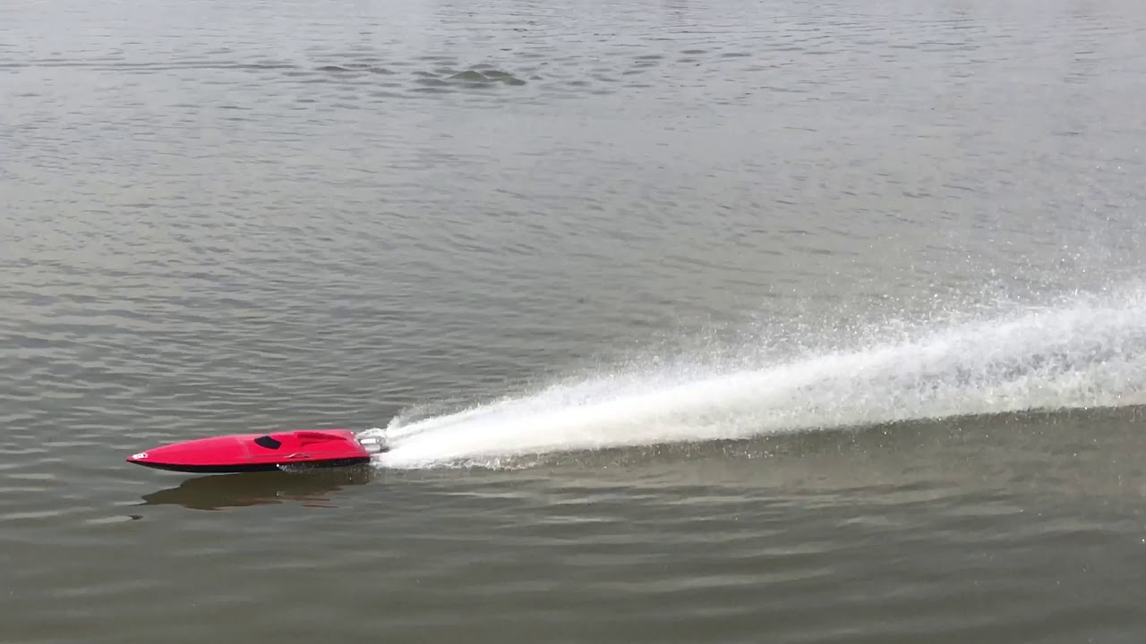INSANE FE34" mono RC boat first test 2018.3.11 - YouTube