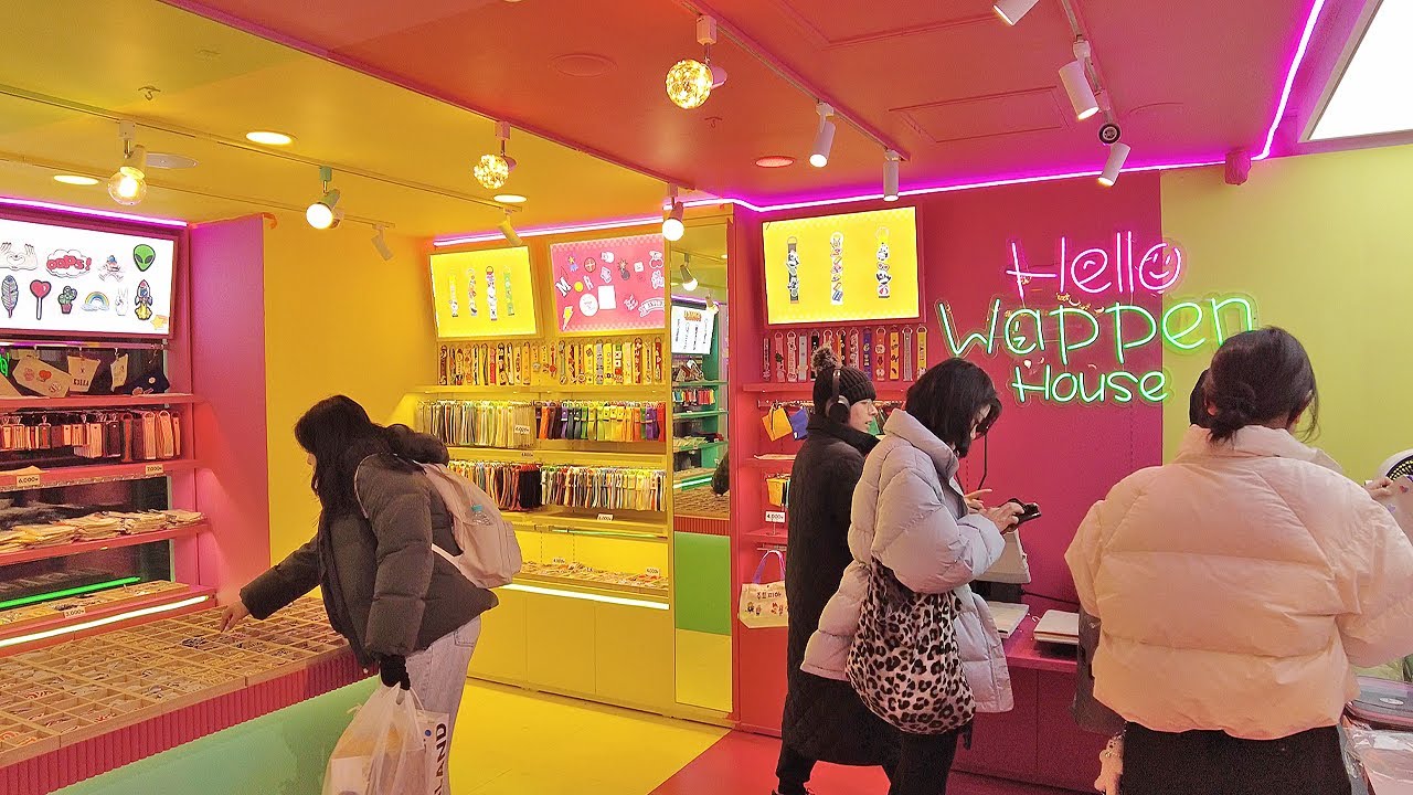 독특한 배지와 패치가 가득한 명동 와펜하우스 | WAPPEN HOUSE in Myeongdong - Korean store ...