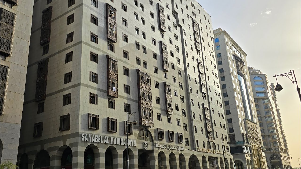 Jarak antara Sanabel Al Madinah Hotel ke Masjid Nabawi - YouTube