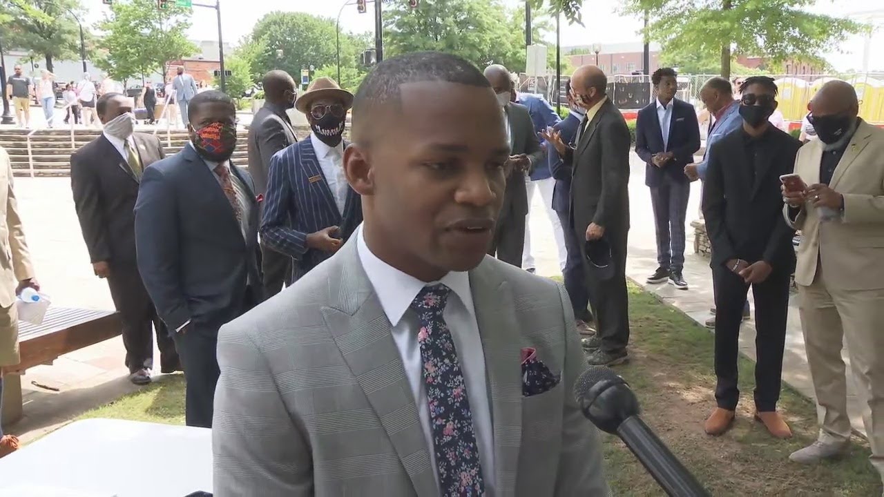 Upstate activist Derrick Quarles at 'Even In A Suit' protest, march ...