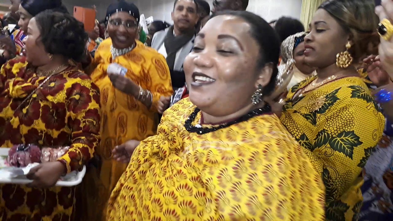 Chanson de mariage de houda et son mari - YouTube