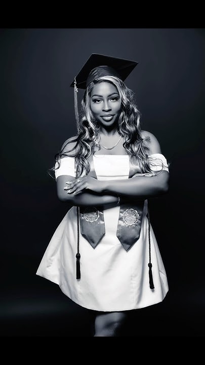 7 years ago I stopped, pregnant and broken. Now I’m graduating. All I can say is: God did it ...