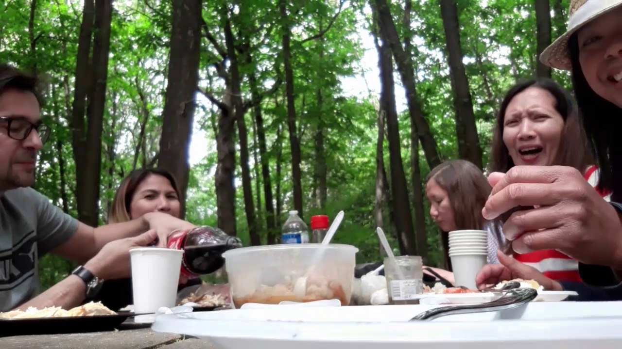 Lunch @ Parc de la porte verte - YouTube