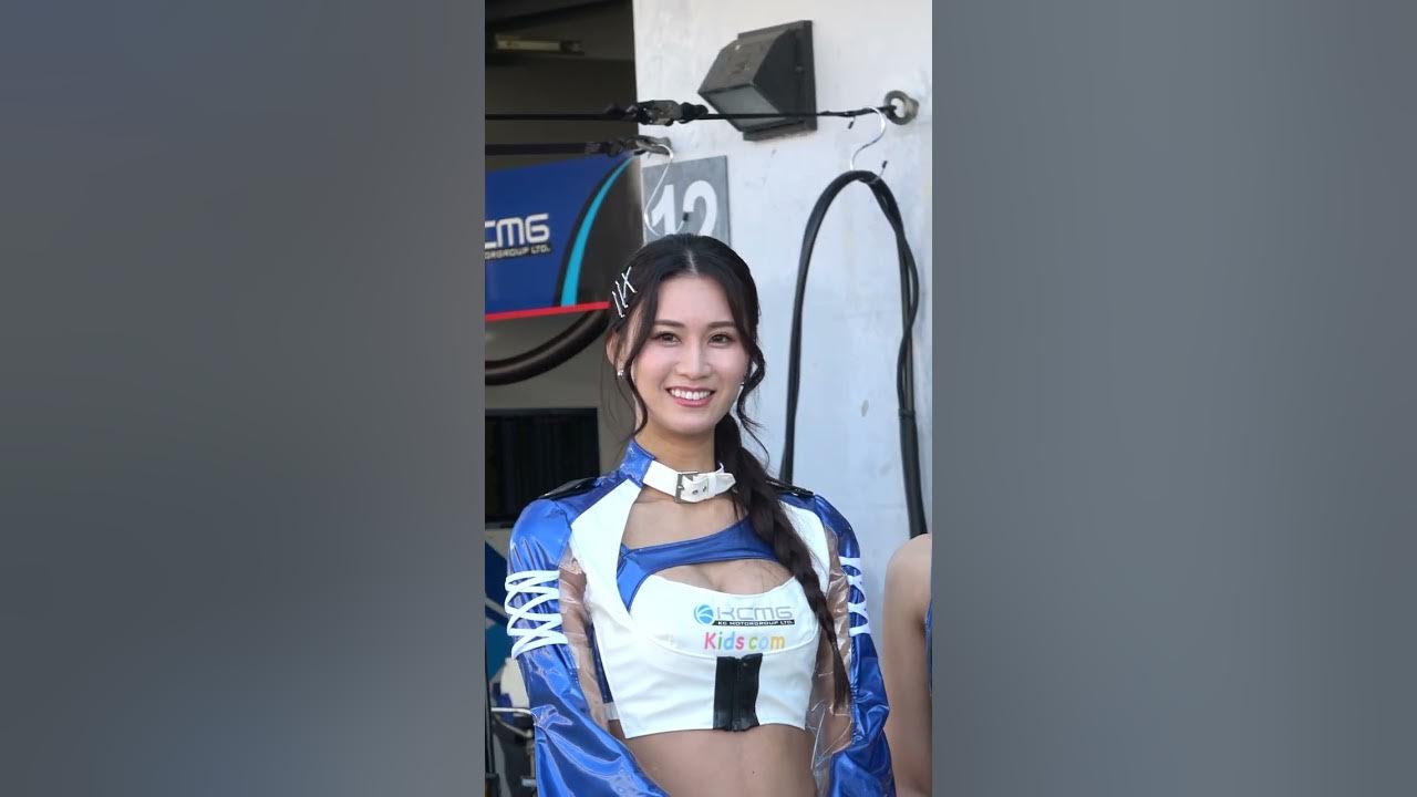 2024 SUPER FORMULA Rd.6/7 FUJI #7#8 鳴戸蘭世 KCMGサポートガール 仲川エナ カロッツェリアサポートガール 土曜ピットウォーク 4K - YouTube