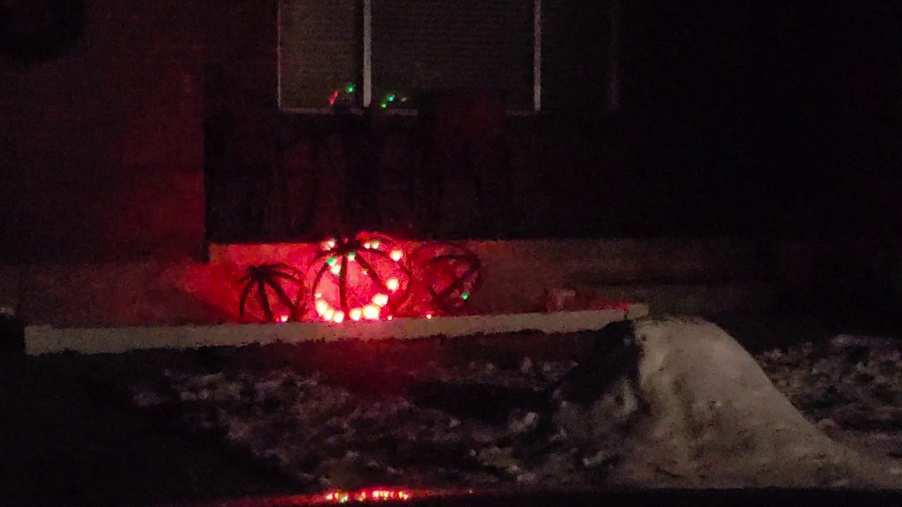 Carol of the bells trap remix - Falcon picap - xlights second sequence ...