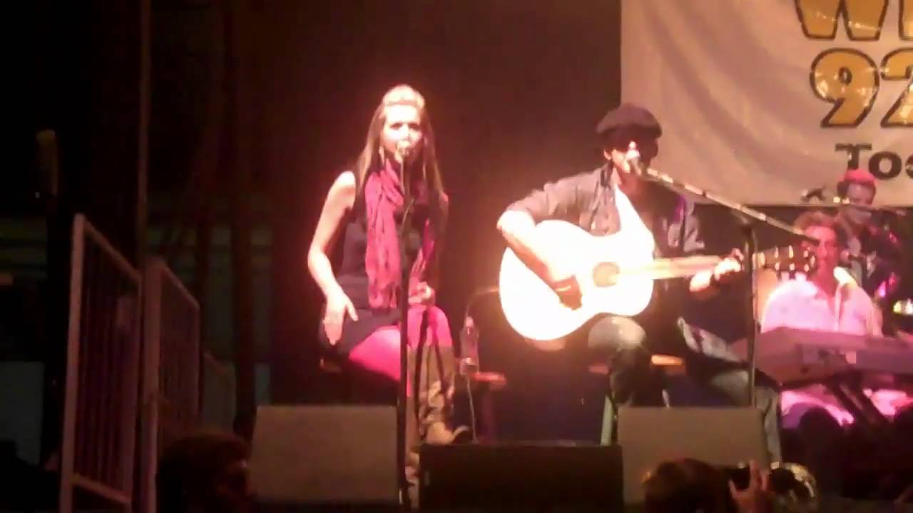 I Got You Thompson Square LIVE - YouTube