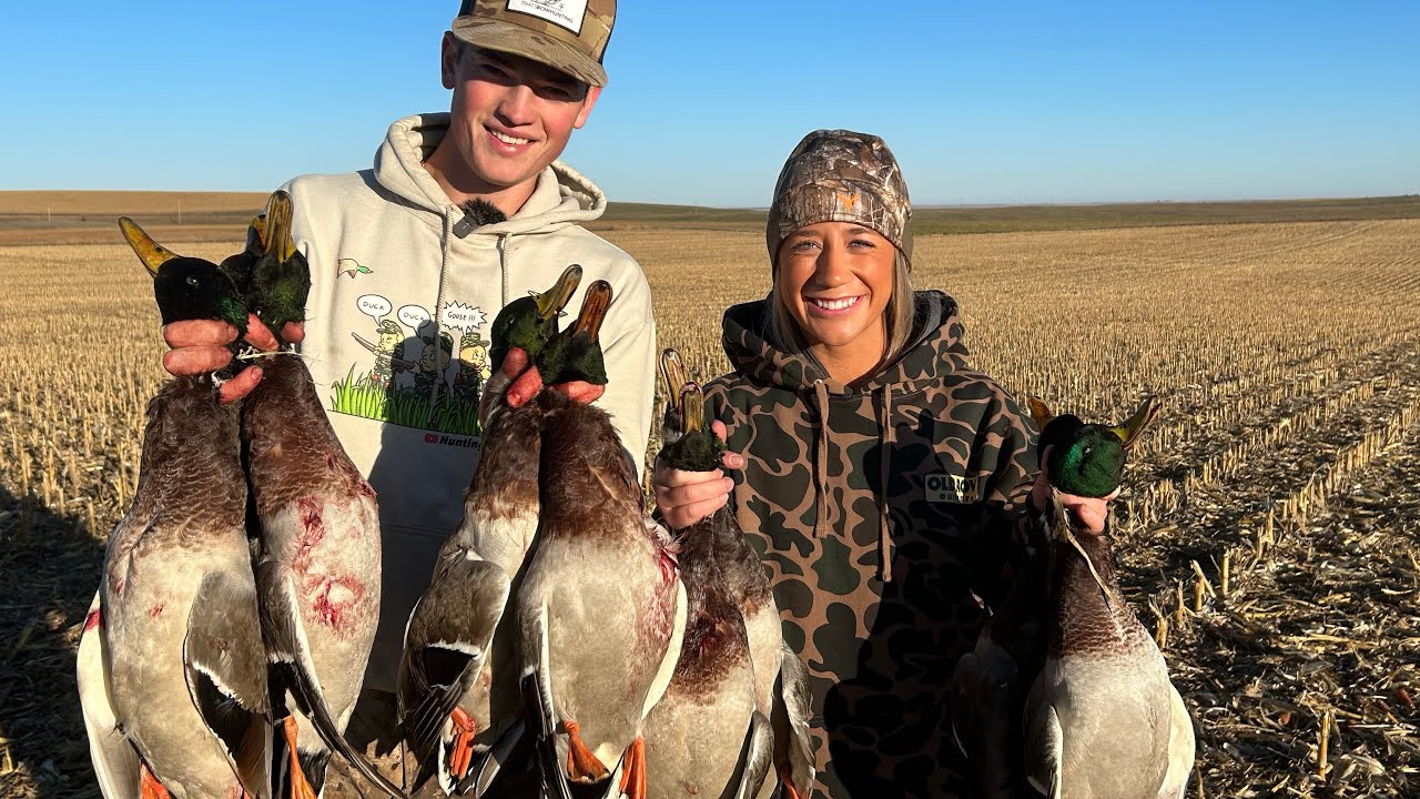 EPIC Duck Hunting In South Dakota!! - YouTube