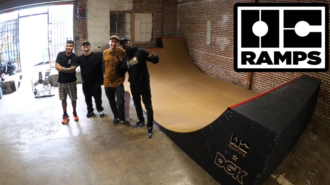 Building a Mini Ramp for Stevie Williams at Da Skate Trap - YouTube
