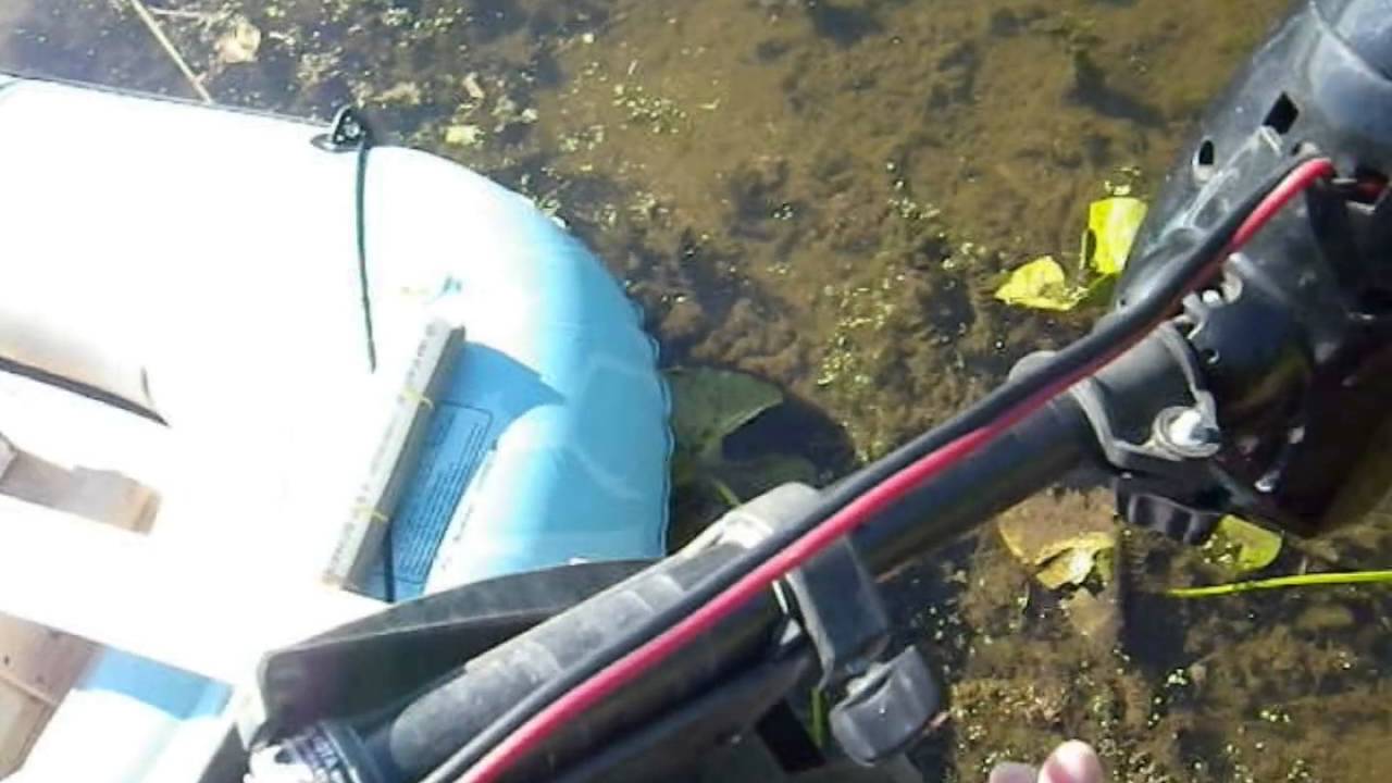 Coleman Navigator 4-Person Inflatable Boat with Trolling Motor *BONUS ...