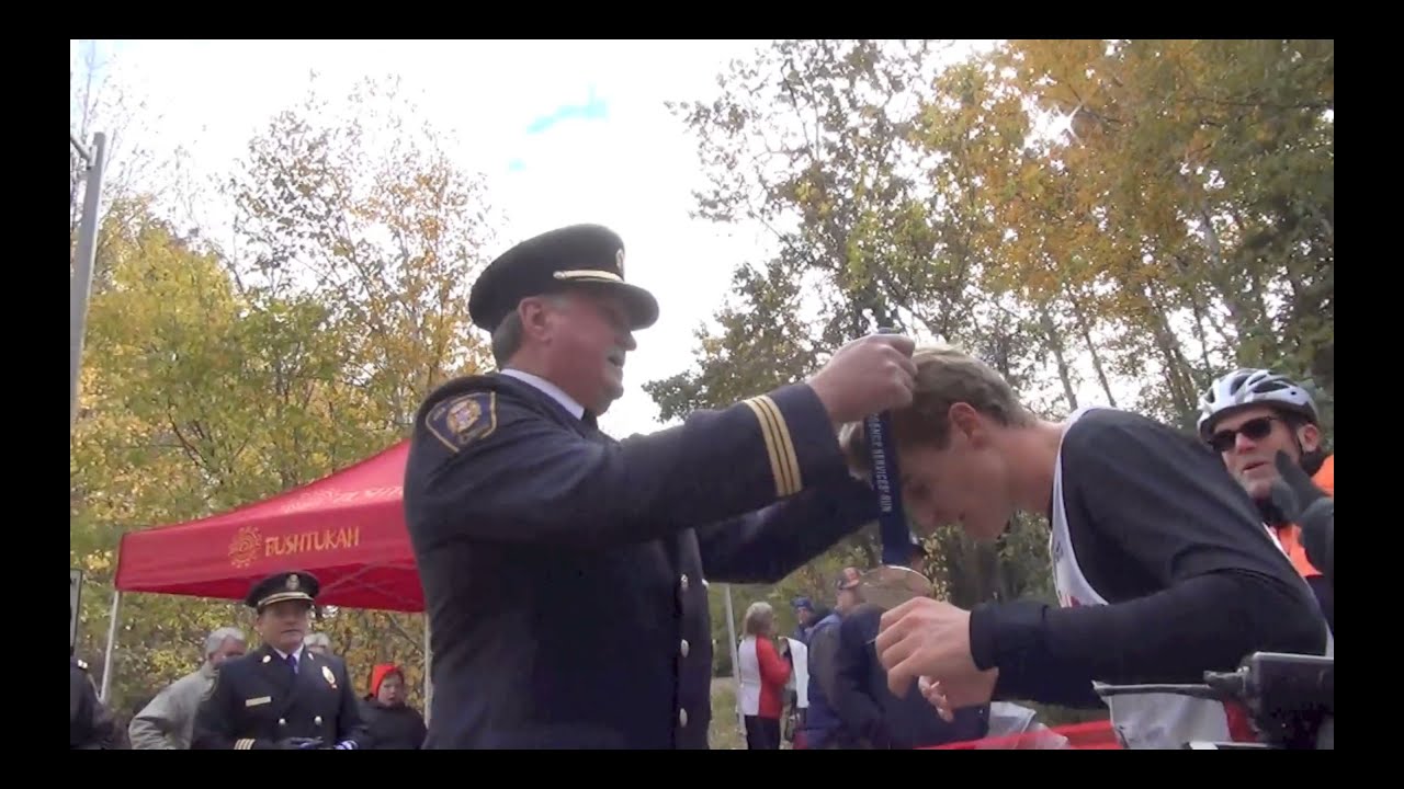 Tommy wins the 9 Run Run Half Marathon 2015 in 1:14:37 - YouTube