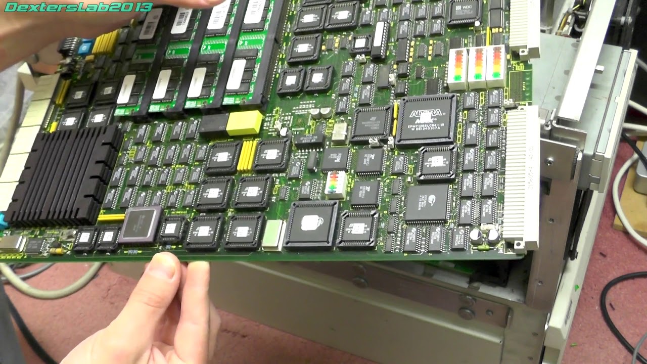 DL147 1990s Quantel HAL Video Compositing System Teardown - YouTube