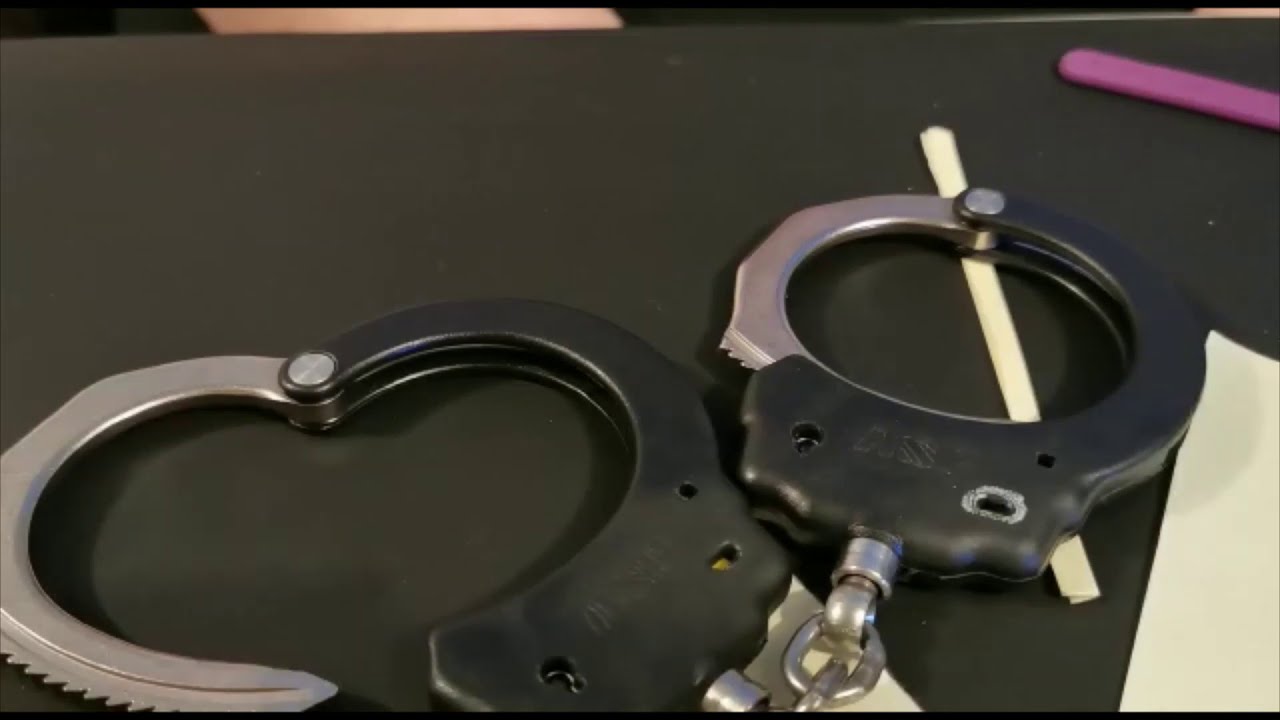 ASP M100 Handcuff Escape With Post It Note - YouTube