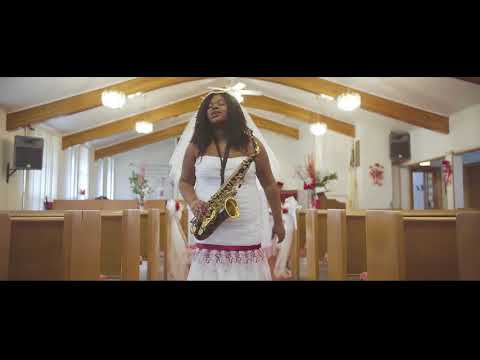 Amanne Avery  \