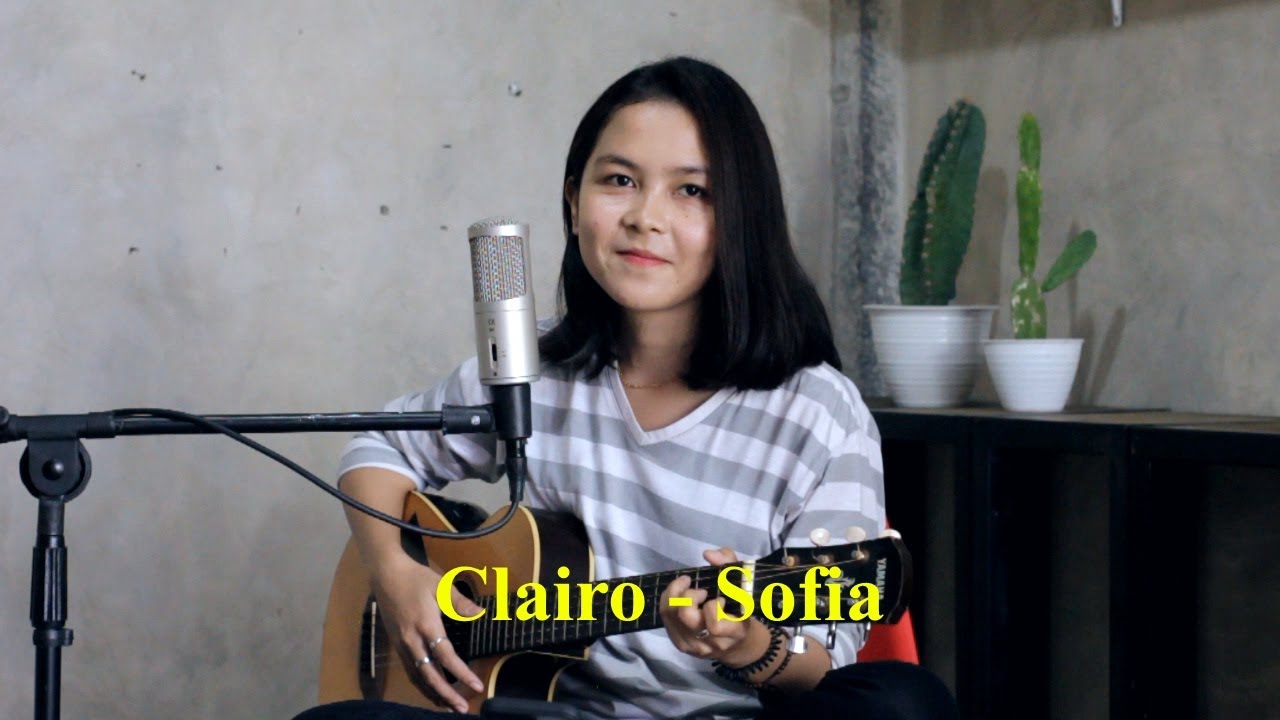Clairo - Sofia (Cover by Nida Havia) - YouTube