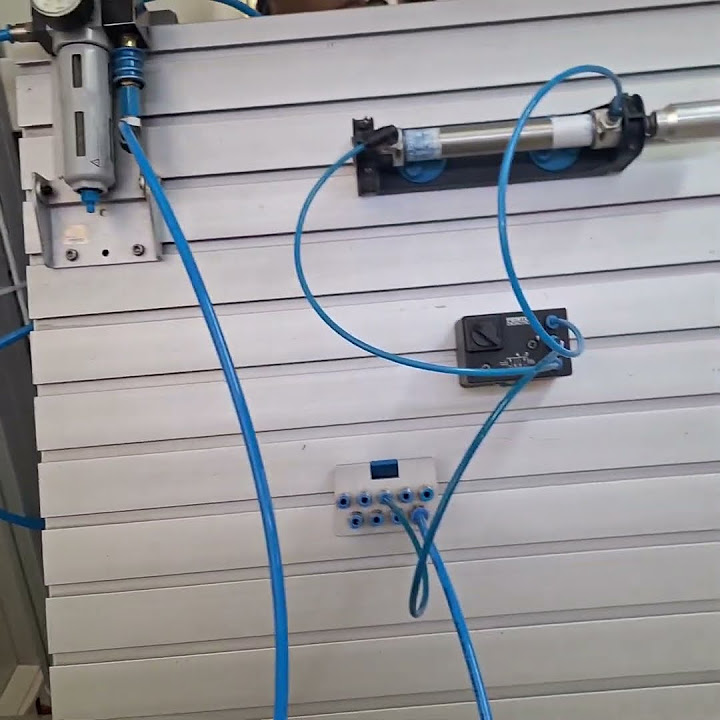 Esquema neumático de mando directo para accionar un cilindro de doble efecto - YouTube