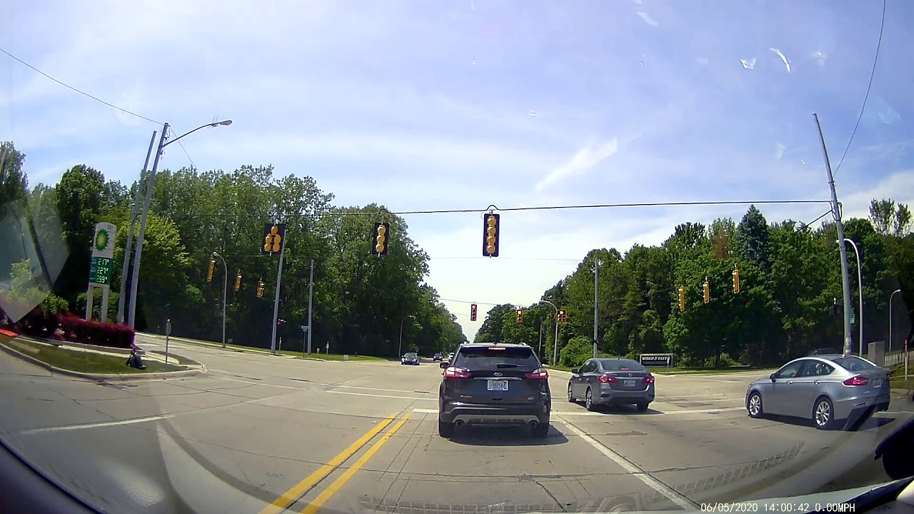 Driving to Warren, Michigan from Detroit, Michigan - YouTube