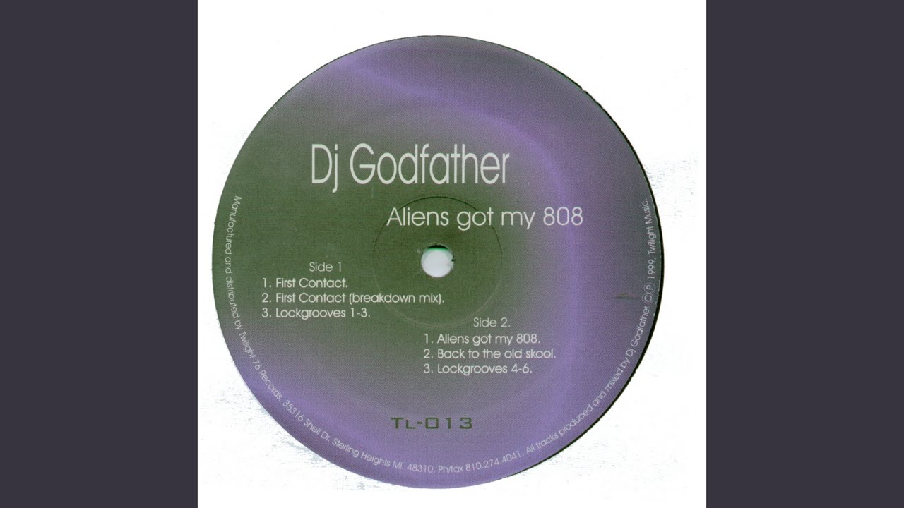 Aliens Got My 808 (Original) - YouTube