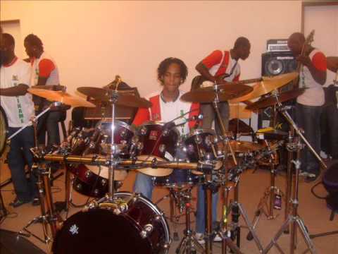 bigtime surinaamse muziek - YouTube
