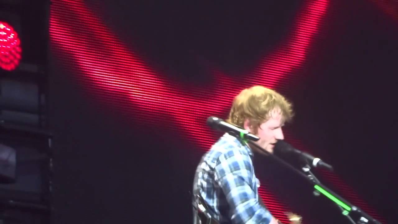 Bloodstream - Ed Sheeran - Wembley 11/07/15 - YouTube