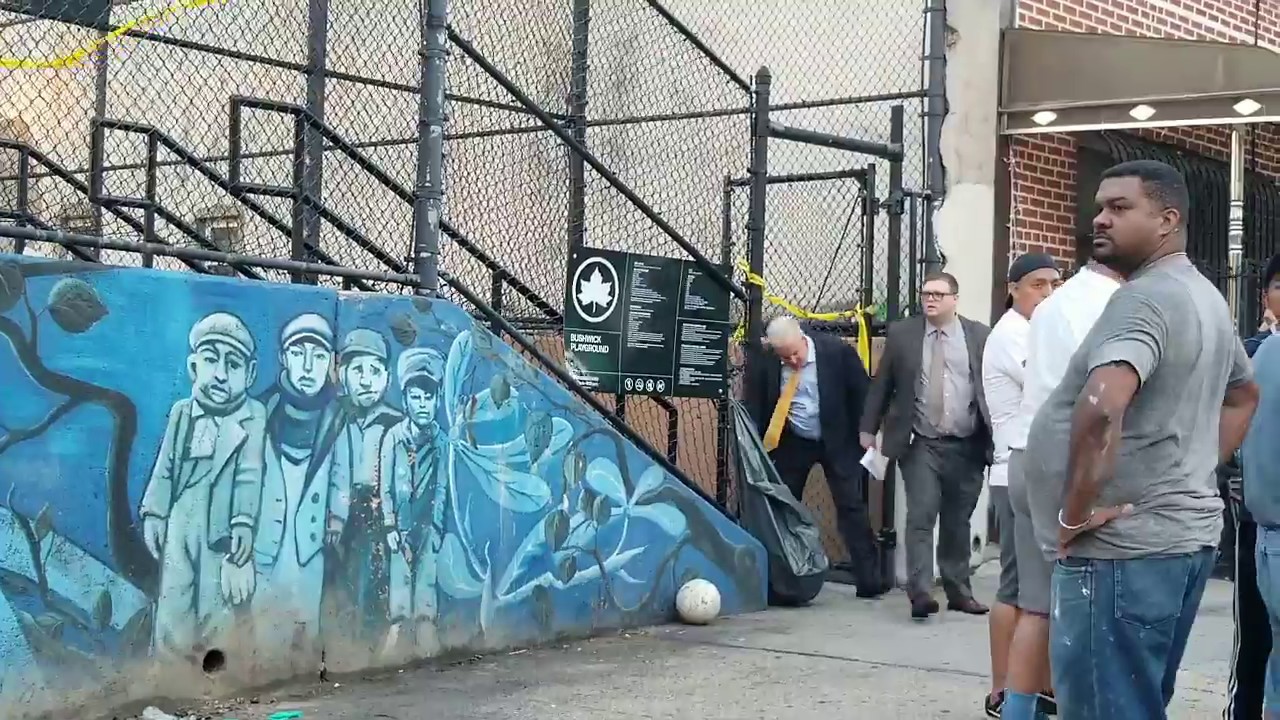 NYPD 83RD PCT Detective Squad On Scene Of A Fatal Tripple Shooting In ...