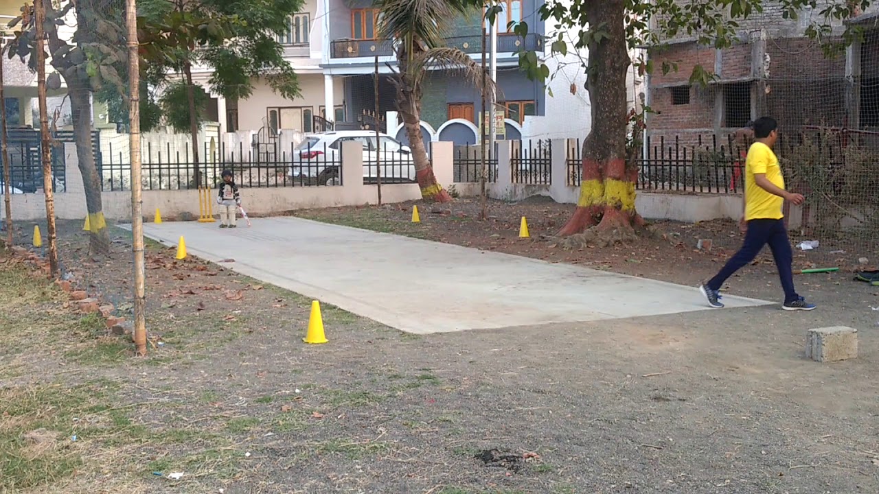 Youngest kid cricketer aarush Jain video #15 - YouTube