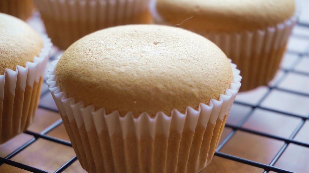 【cc】Cupcakes / 3 Eggs and Flour， Without baking powder / Easy Recipe ...