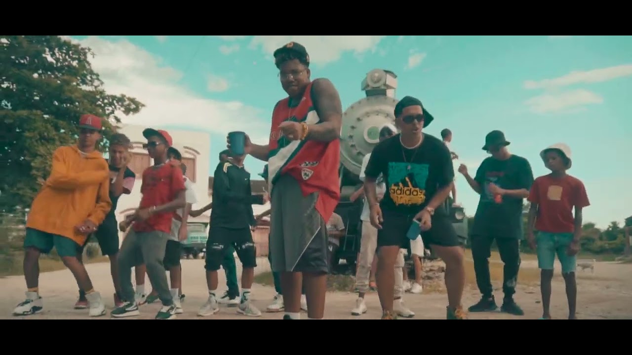 Comodo _ Miguelucho La Presion ft El Efowa Owa ( Prod by DEADPOOL MUSIC ) - YouTube