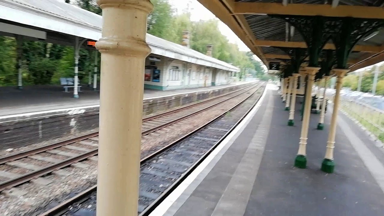 National rail and heritage rail station tour Eridge - YouTube