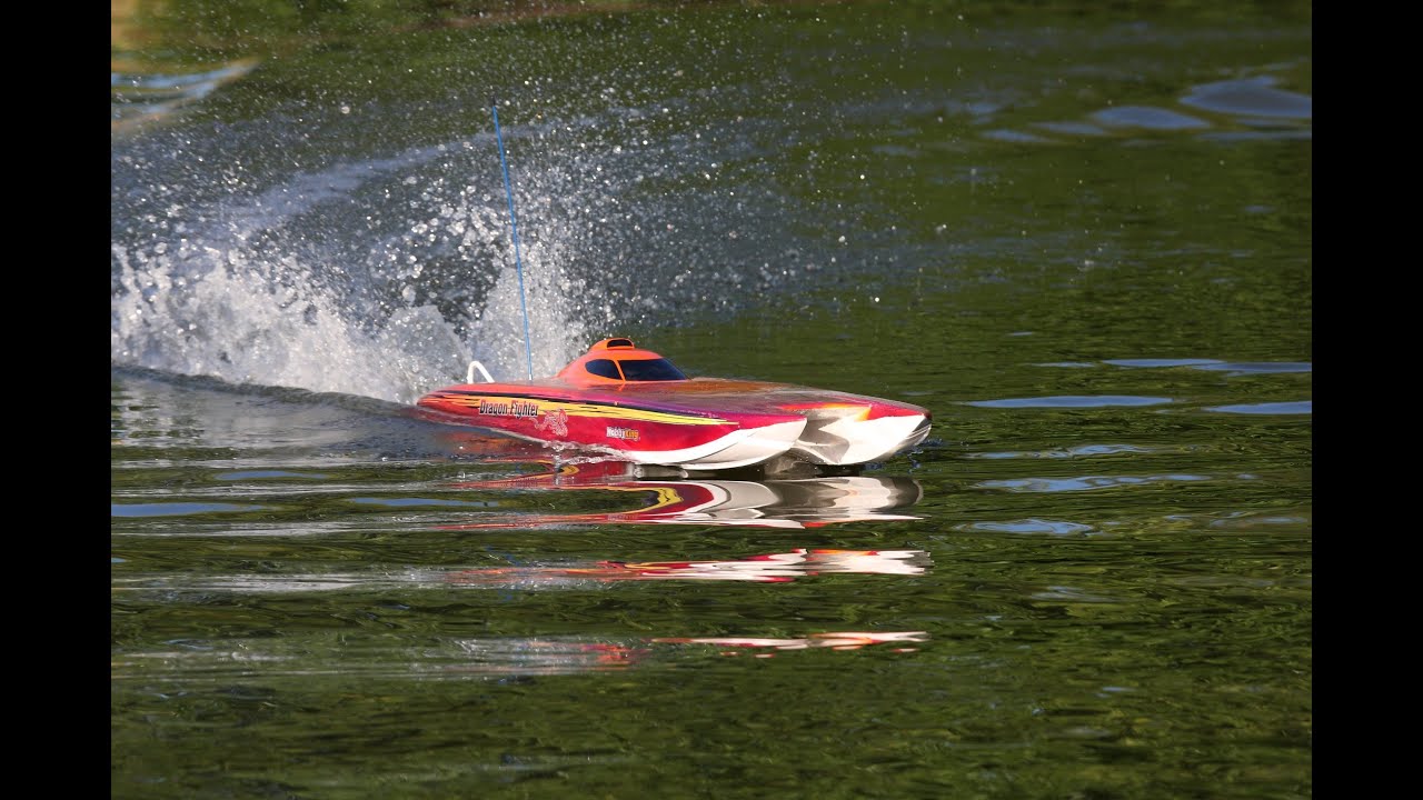 RC catamaran Dragon Fighter voyage 7/2014 - YouTube