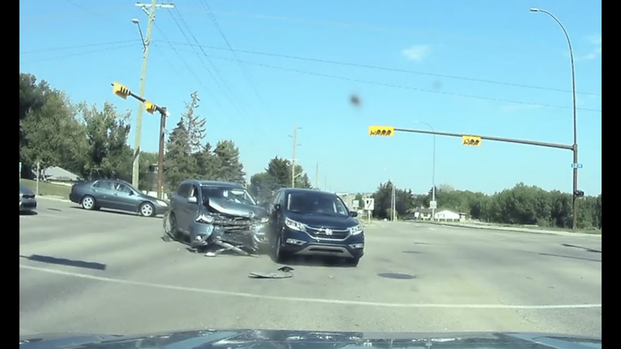 Bad Calgary Drivers Vol. 12 - Red Light Collisions, Gas Station Fools ...