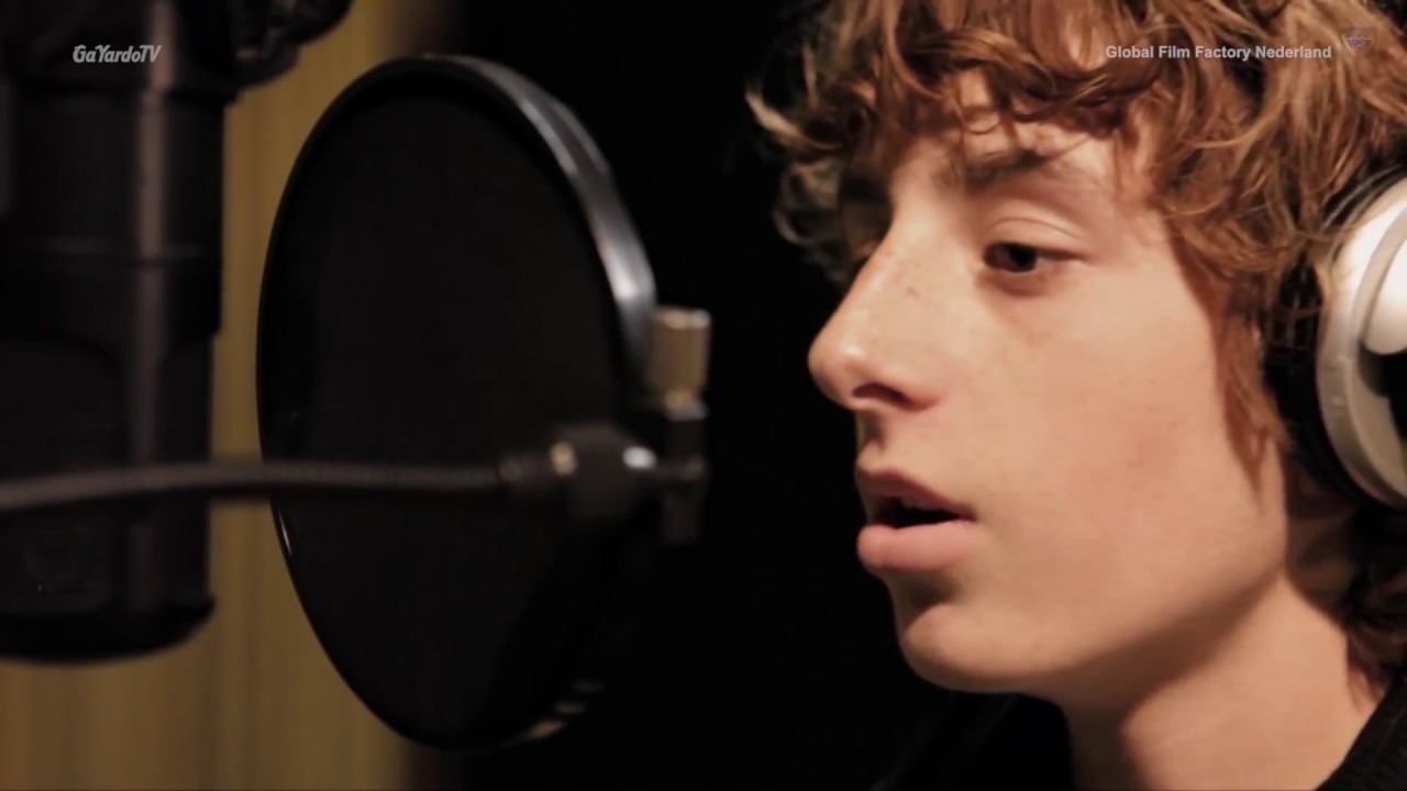 RUBEN - Banda sonora - "Every new day" - Neil van der Hulst - YouTube