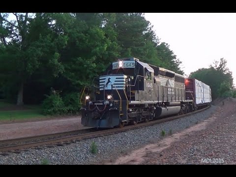 HD: NS 1645 leads NS Train G66 in Carrollton, GA - YouTube