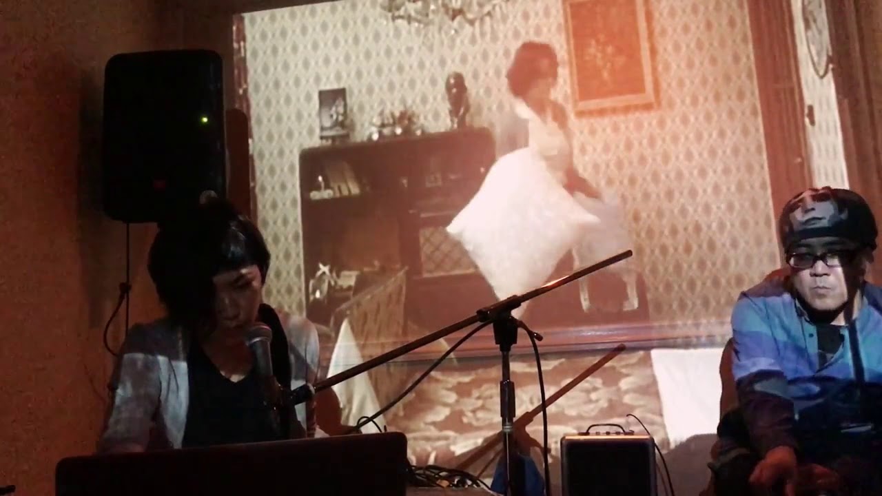 Yui Murata&Miki Naoe@『Naked Focus』高円寺4TH - YouTube