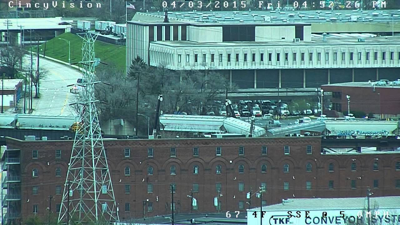 Cincinnati Queensgate CSX Train Derailed Time Lapse 4/3/2015 - YouTube