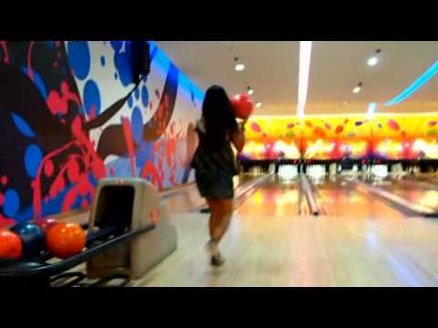 Bowling Highlight @ MOA - YouTube