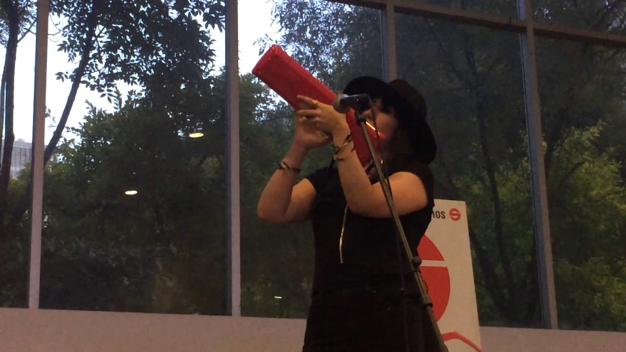 Carol Tapia - Piel Canela @ Suburbano Buenavista 2dic16 www.rockxmexico ...