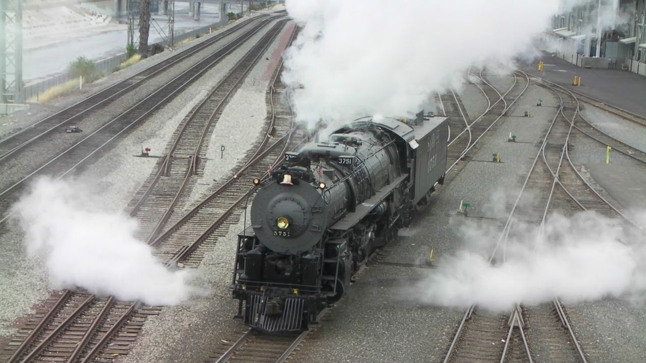 Santa Fe 3751 Steam on National Train Day - 2011 - YouTube