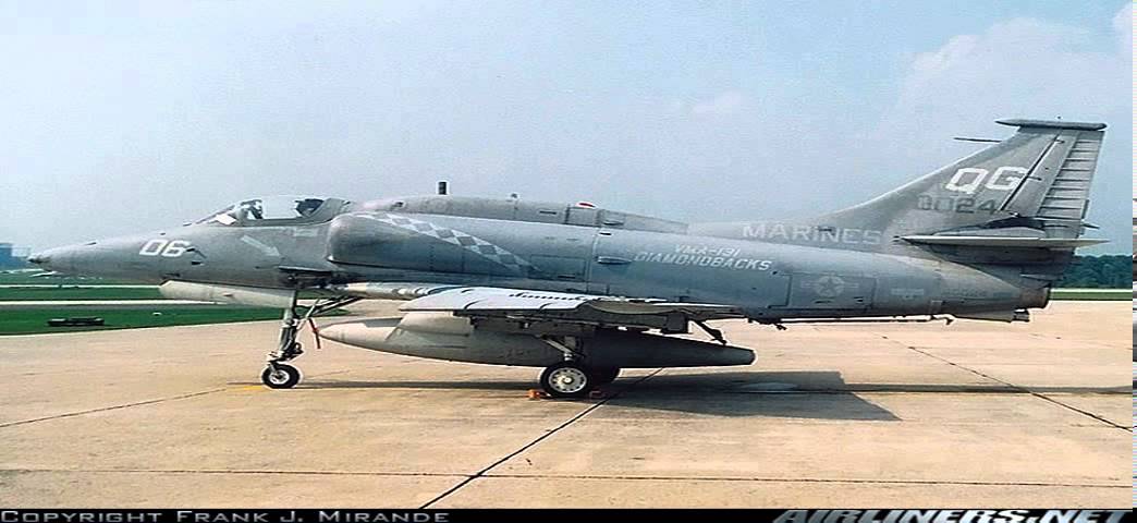 a4m skyhawk - YouTube