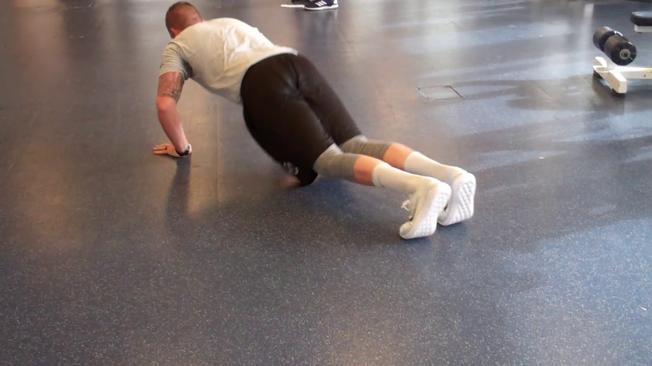 Clock Pushups - YouTube